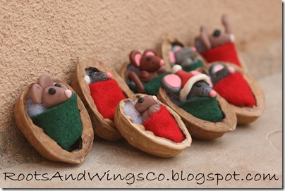RootsAndWingsCo: Retro Mice Ornament